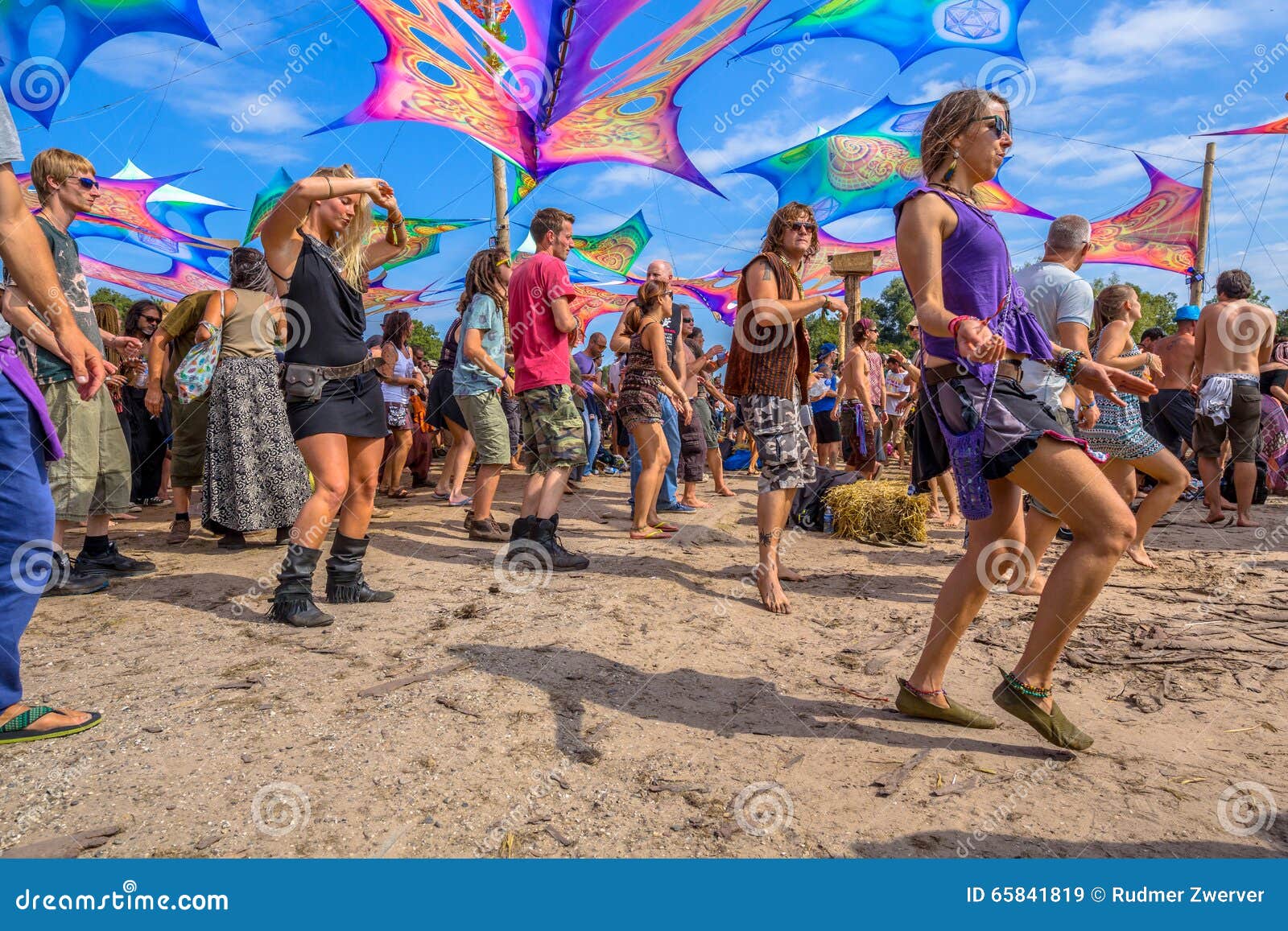 People Dancing during Daytime at Psy-Fi Editorial Stock Image - Image ... People Dancing during Daytime at Psy-Fi Editorial Stock Image - Image ...