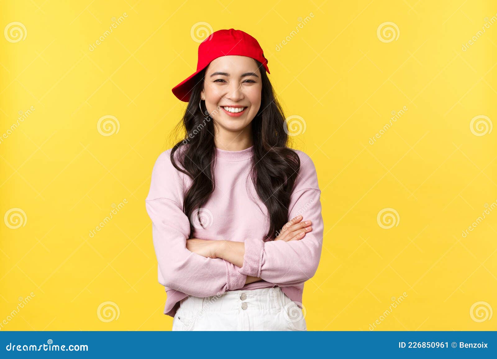 People Emotions Lifestyle Leisure And Beauty Concept Happy Cheerful