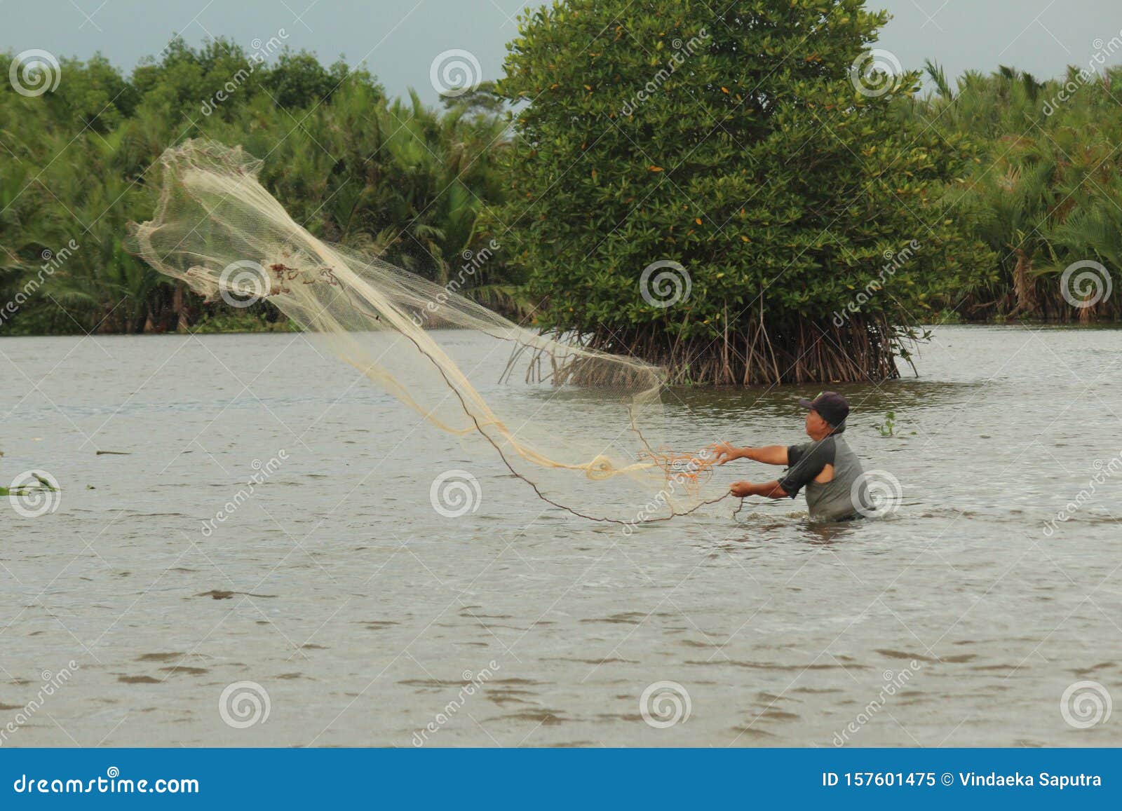 People Fish Catching with Nets in the River Editorial Image - Image of ...
