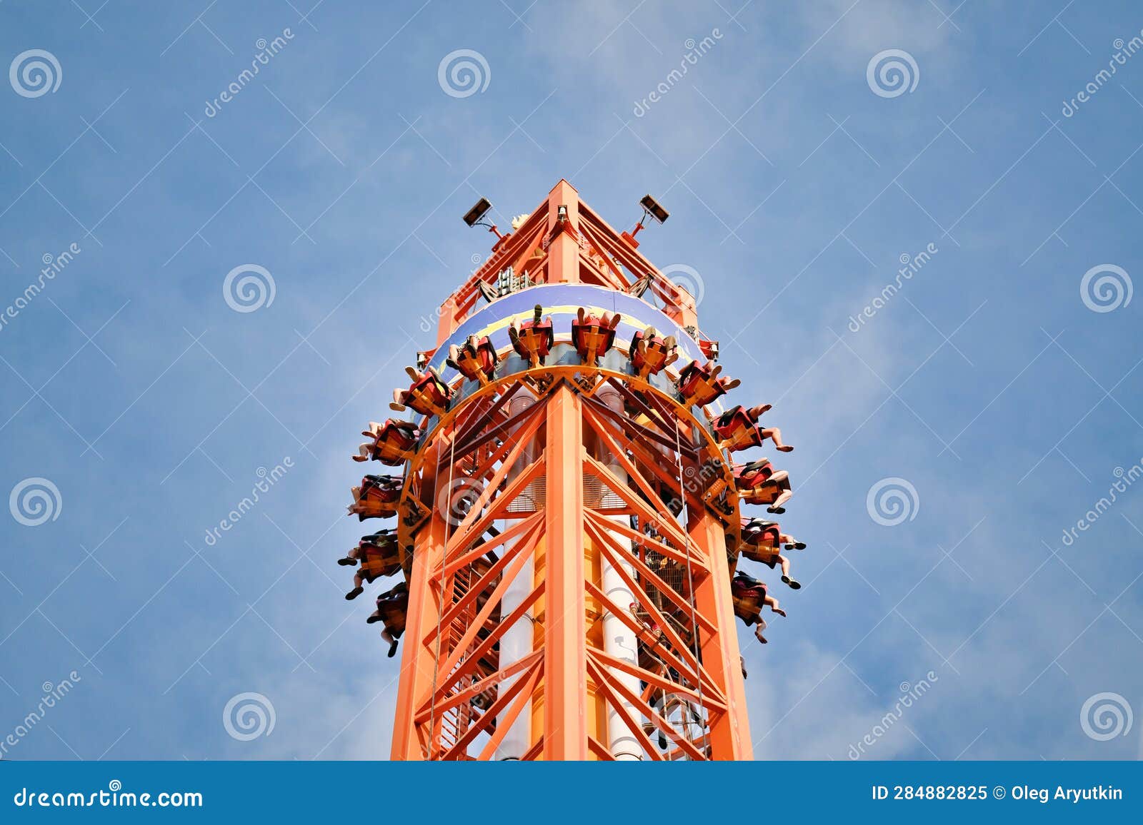 People Free Falling from Tower Ride at Amusement Park. Free Fall Tower ...