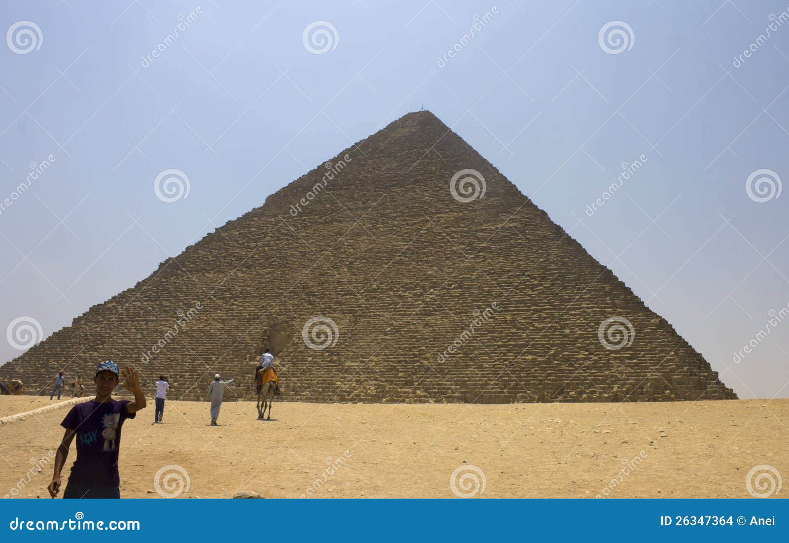People in Front of the Pyramid of Khufu (Cheops) Editorial Stock Image ...