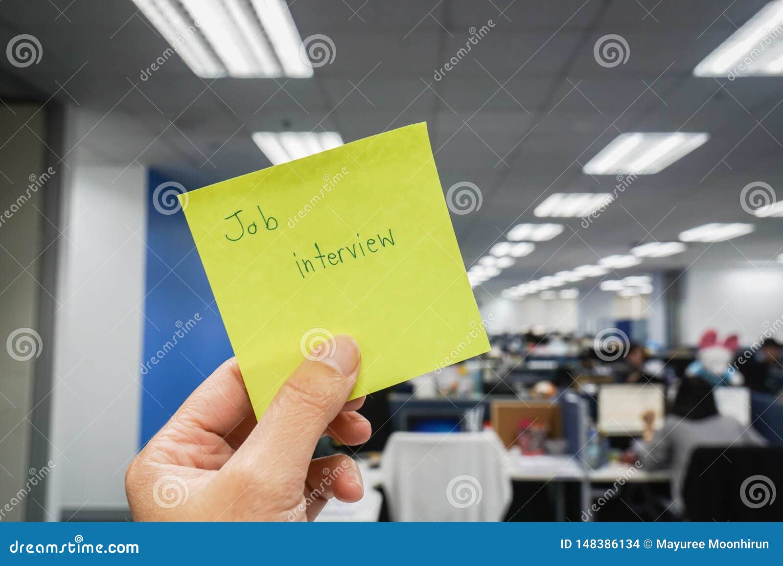 People Holds Postit with Job Interview Reminder in Office Stock Photo ...