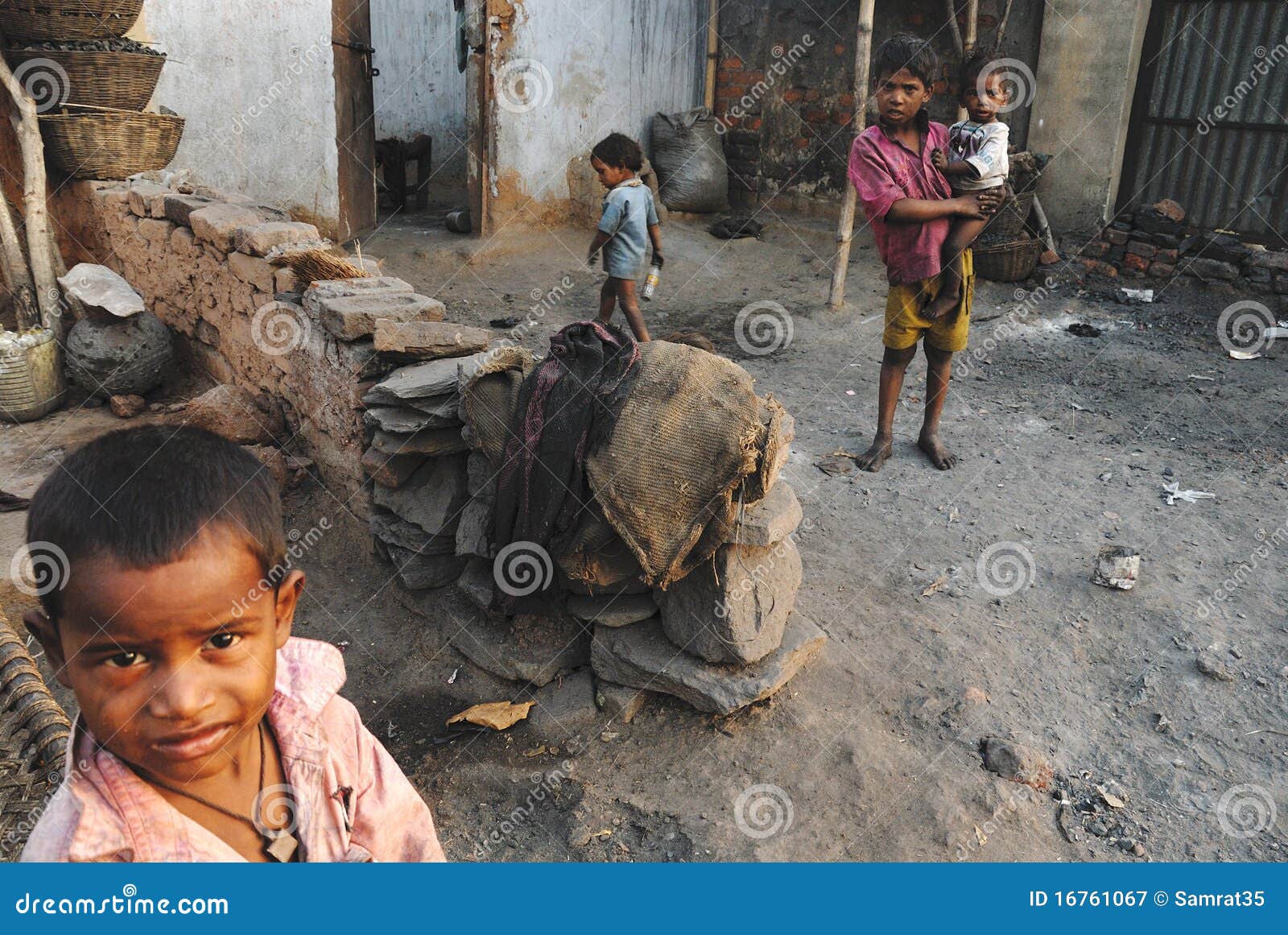 People of the Jharia Coalmines Area in India Editorial Photography ...