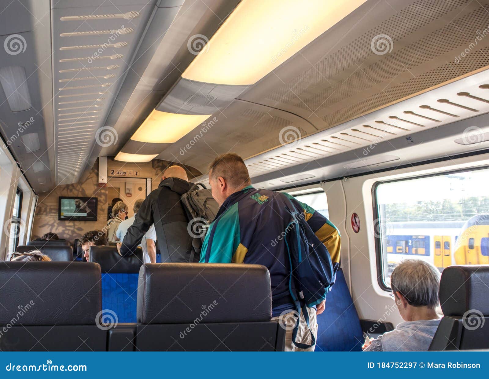 People Leaving Exiting a Modern Railway Train Carriage Editorial ...