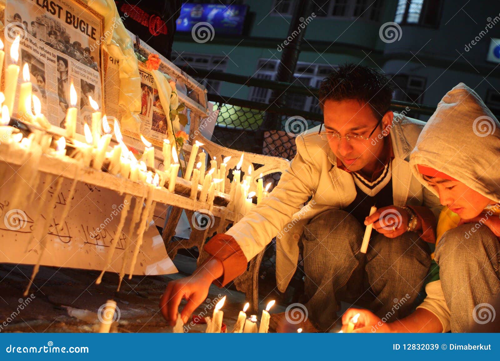 People light up candles editorial stock image. Image of holiday - 12832039