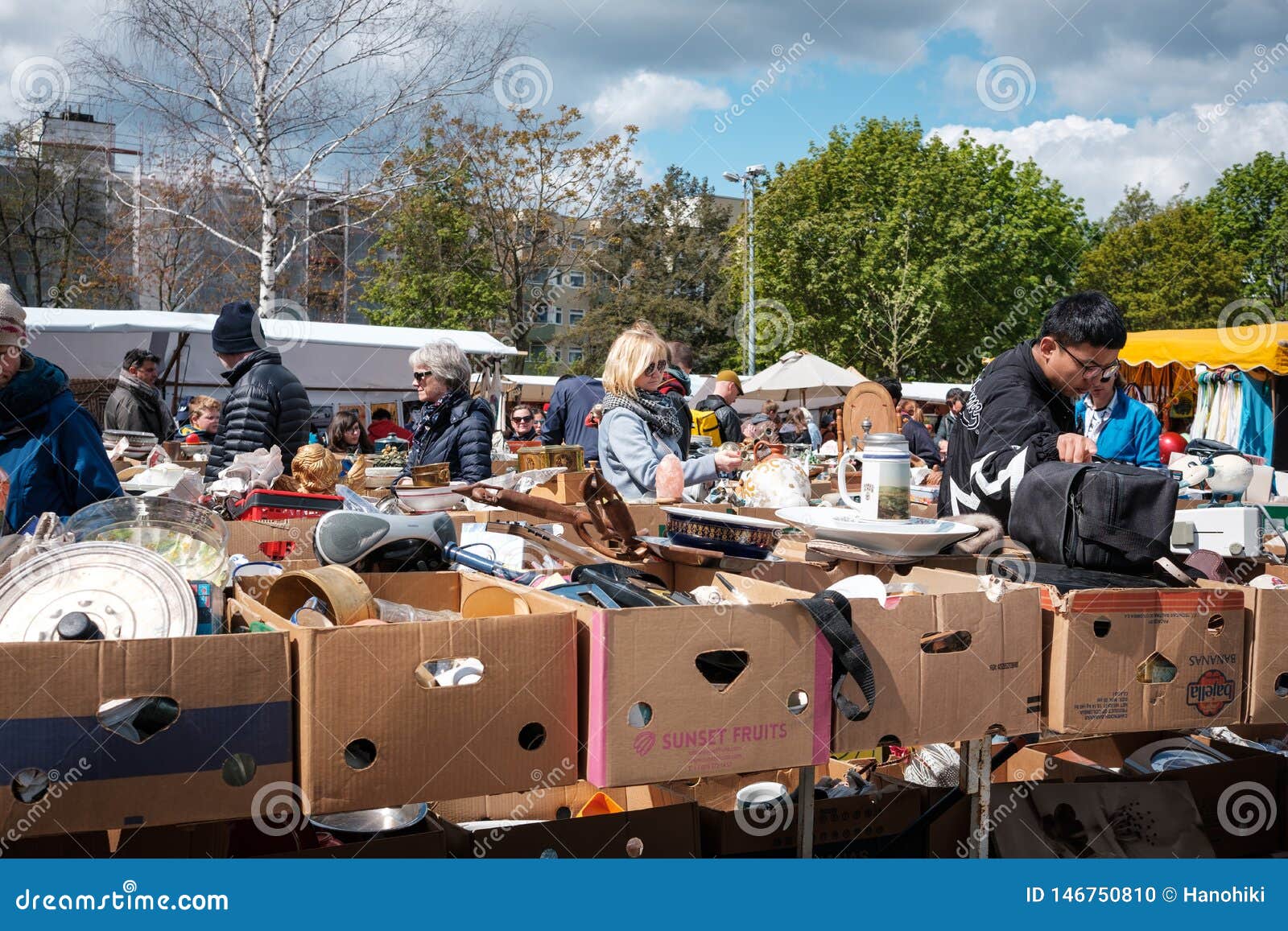 People Looking in Boxes on Flea Market at Mauerpark in Berlin Editorial ...