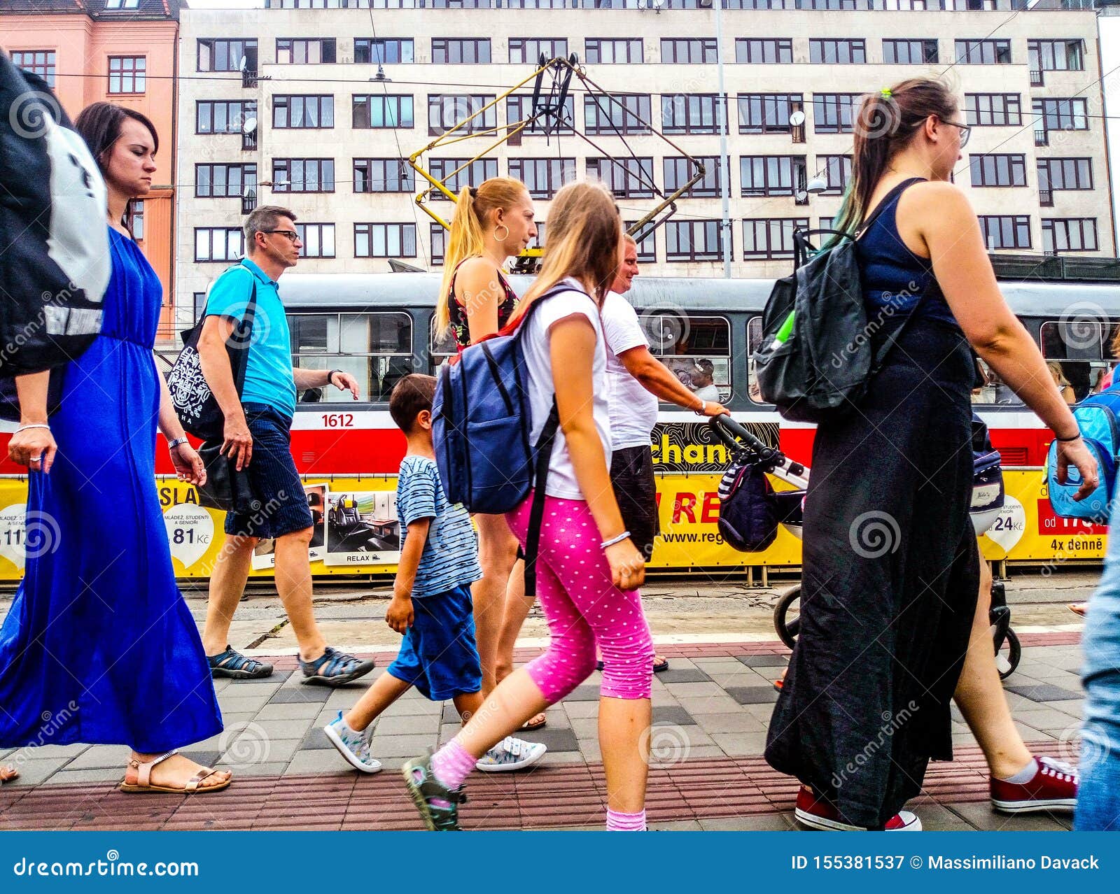 People on the move editorial photography. Image of train - 155381537