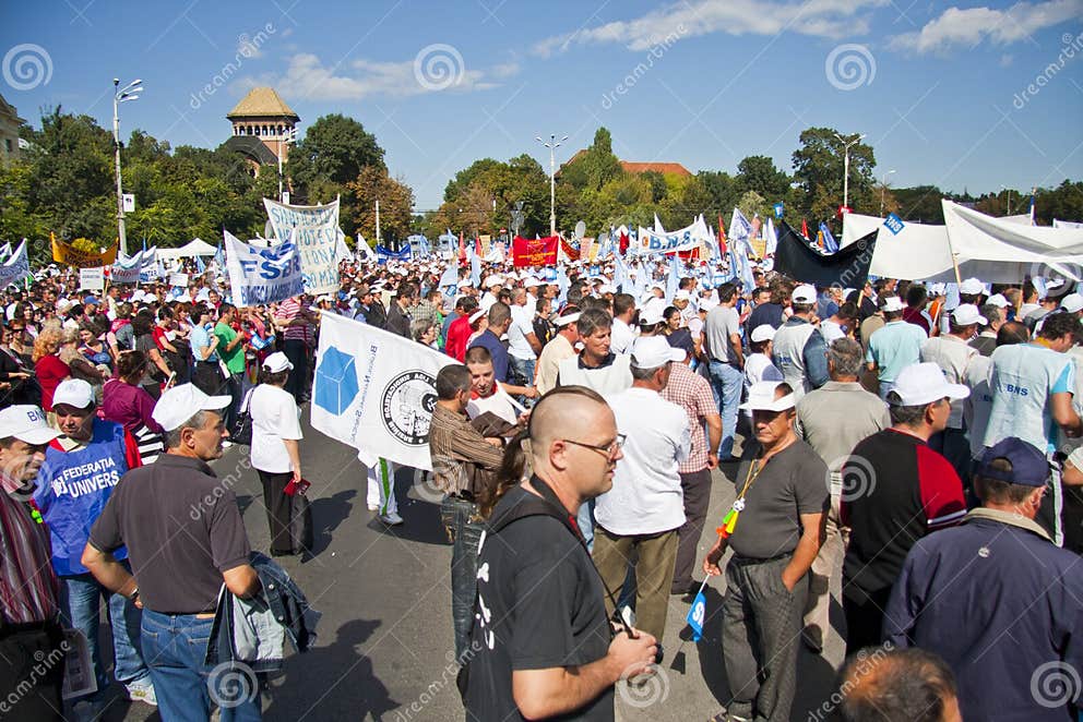 People at the National Unit Wage Protest Editorial Photo - Image of ...