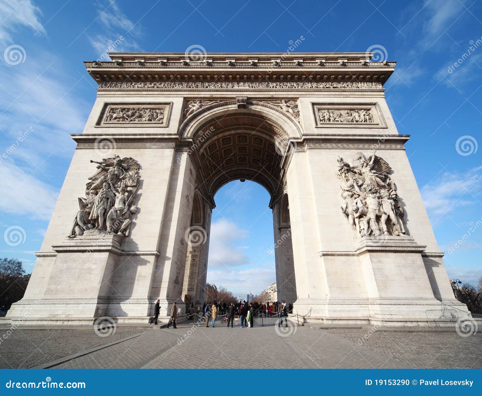 People Near Triumphal Arch in Paris Editorial Image - Image of artwork ...