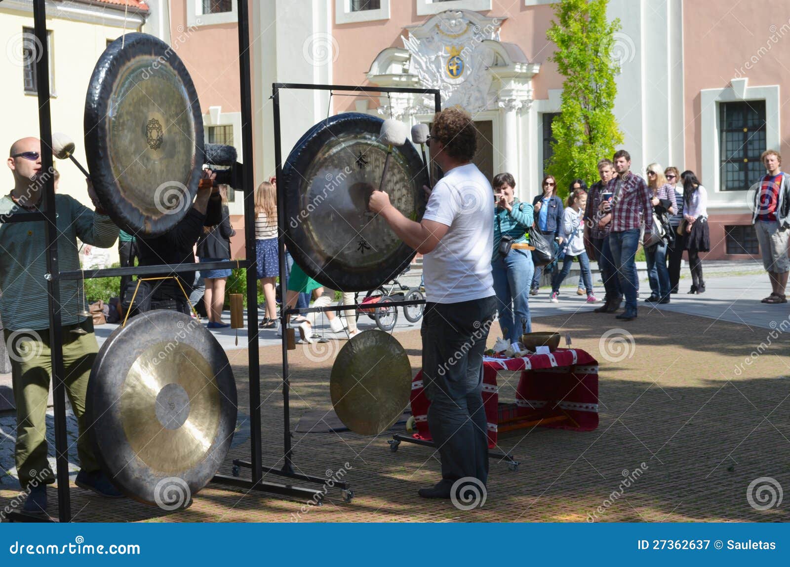 People Play Kong - Thai Musical Instrument Editorial Photography ...