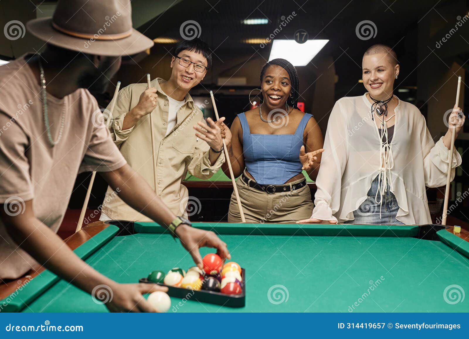 People Playing Pool Together Stock Image - Image of hobby, group: 314419657