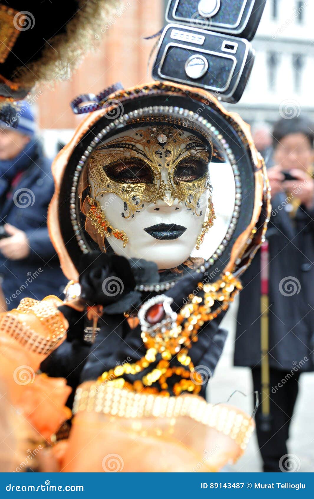 People Posing In 360 Panoramic Gif Photo Cabin | CartoonDealer.com ...