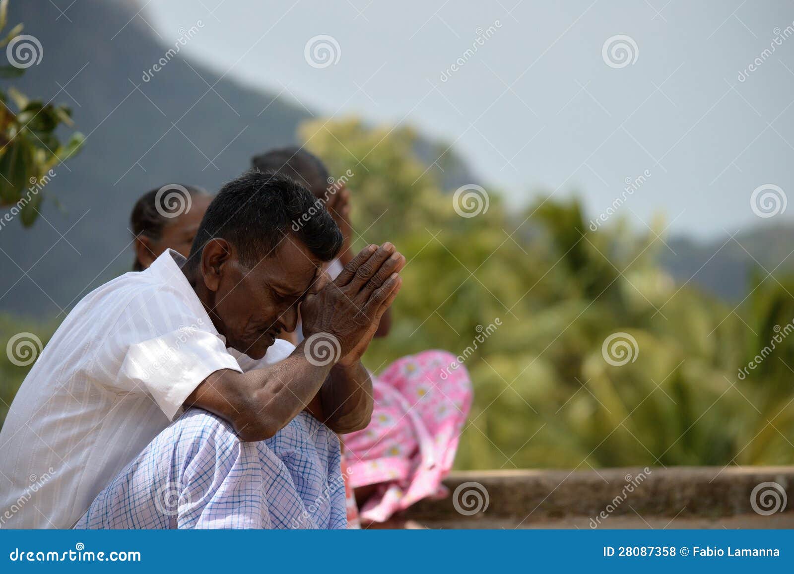 People Praying Editorial Stock Photo - Image: 28087358
