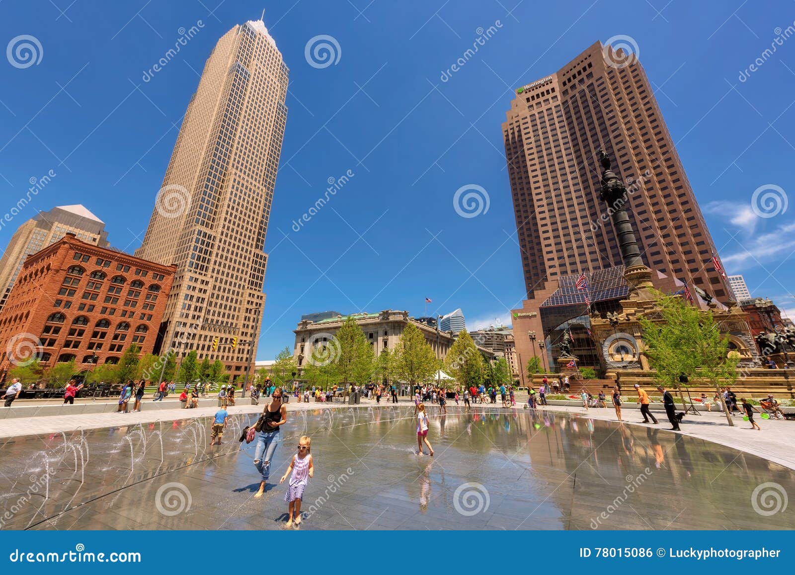 People Relax in the Cleveland Centre Public Square Editorial Photo ...