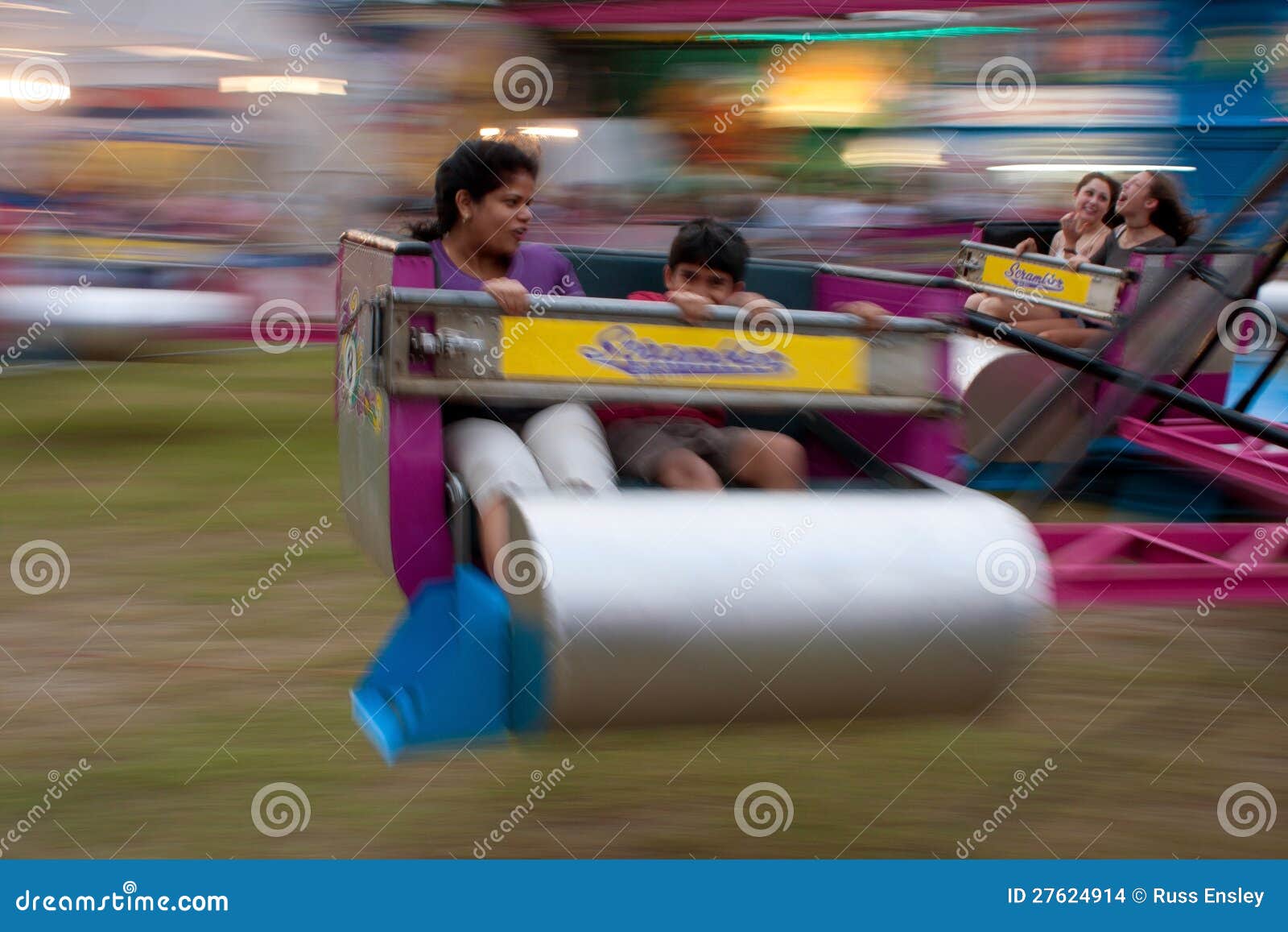 People Ride the Scrambler at County Fair Editorial Stock Image - Image ...