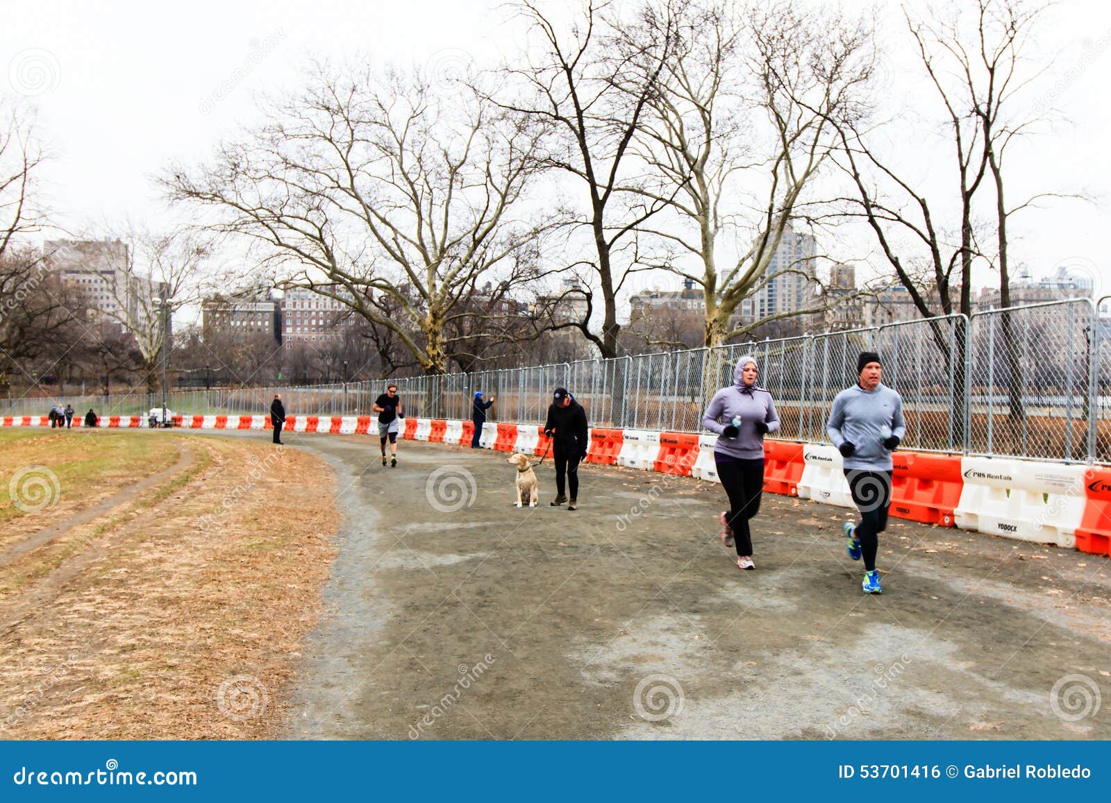 People running editorial photo. Image of america, couple - 53701416