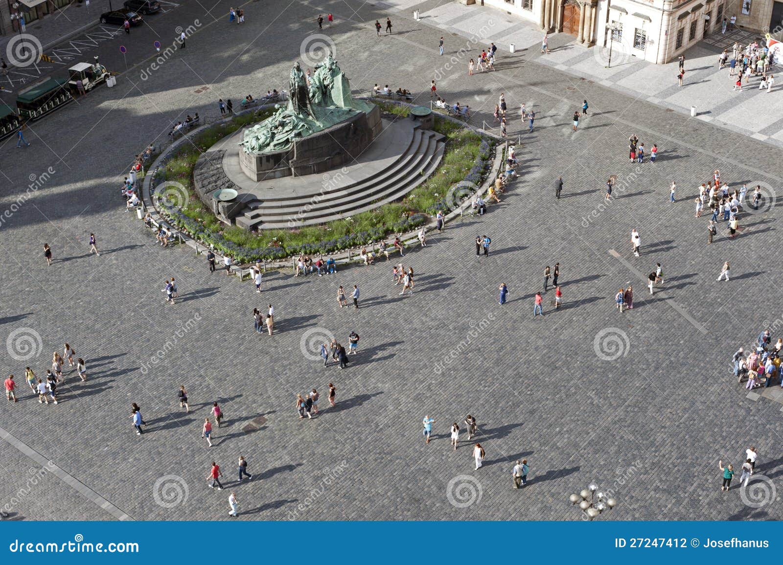 People in the square editorial photography. Image of group - 27247412