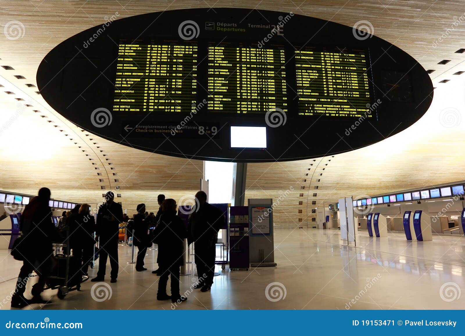People Standing Near Display Board Editorial Photo - Image of airline ...