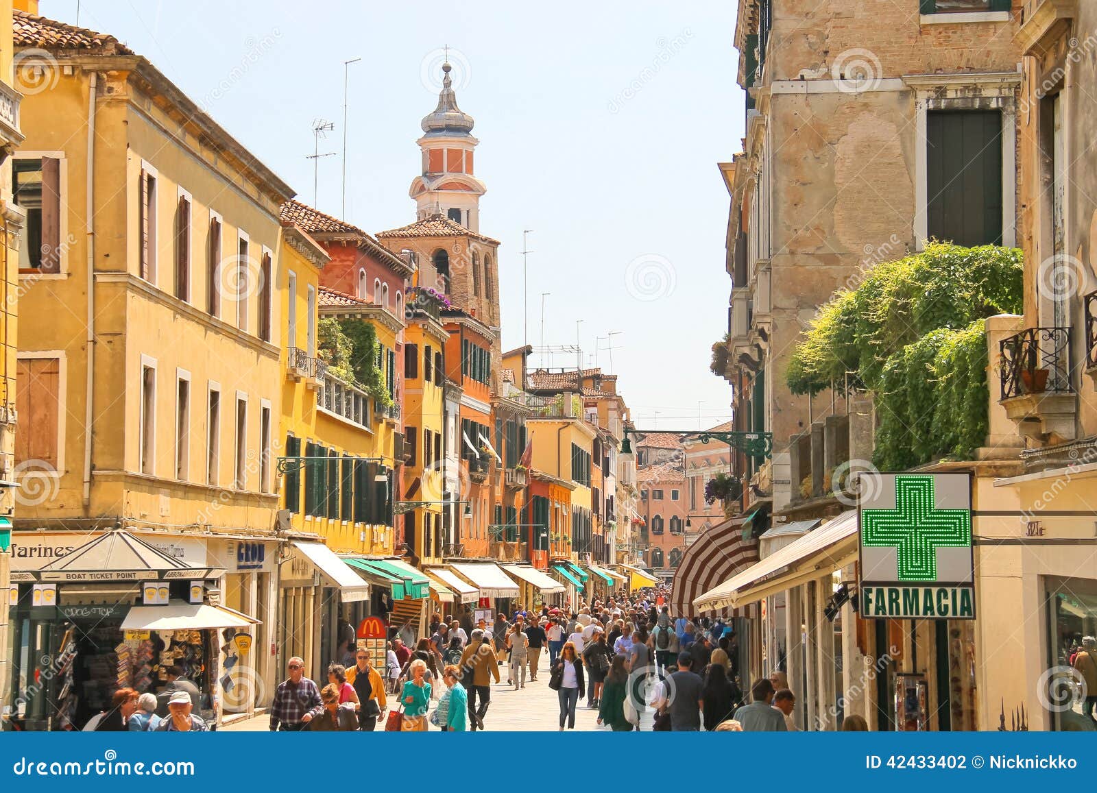 People on the Street in Venice, Italy Editorial Photography - Image of ...