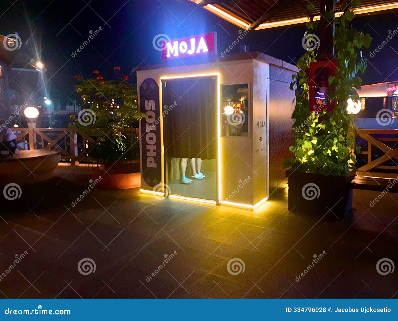 People Taking Picture in Photo Booth Editorial Stock Photo - Image of ...