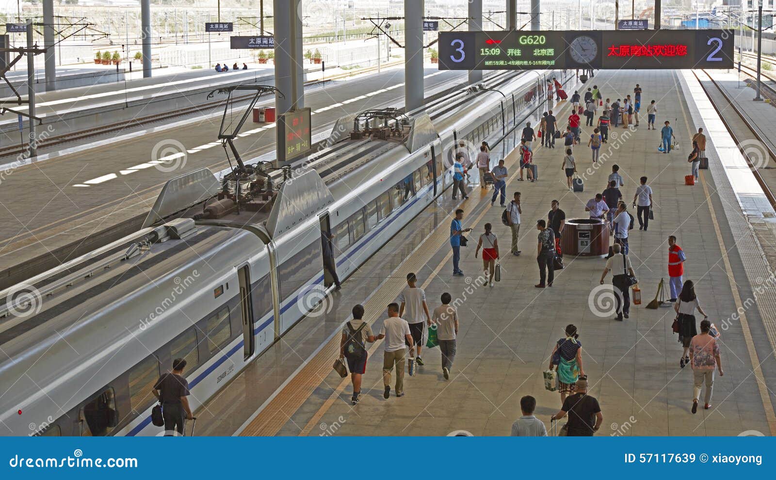 People on the Train Platform China Editorial Stock Image - Image of ...