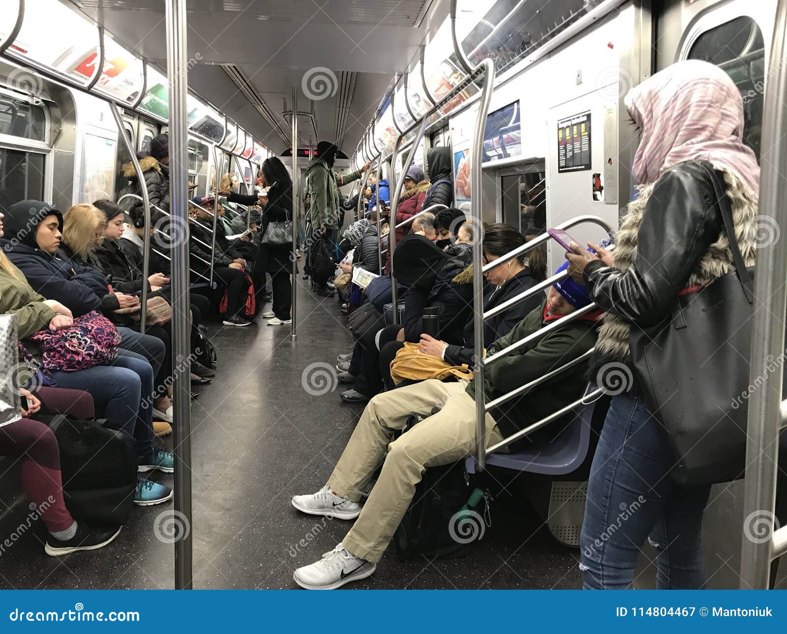 People in the Train in Subway Editorial Photography - Image of subway ...