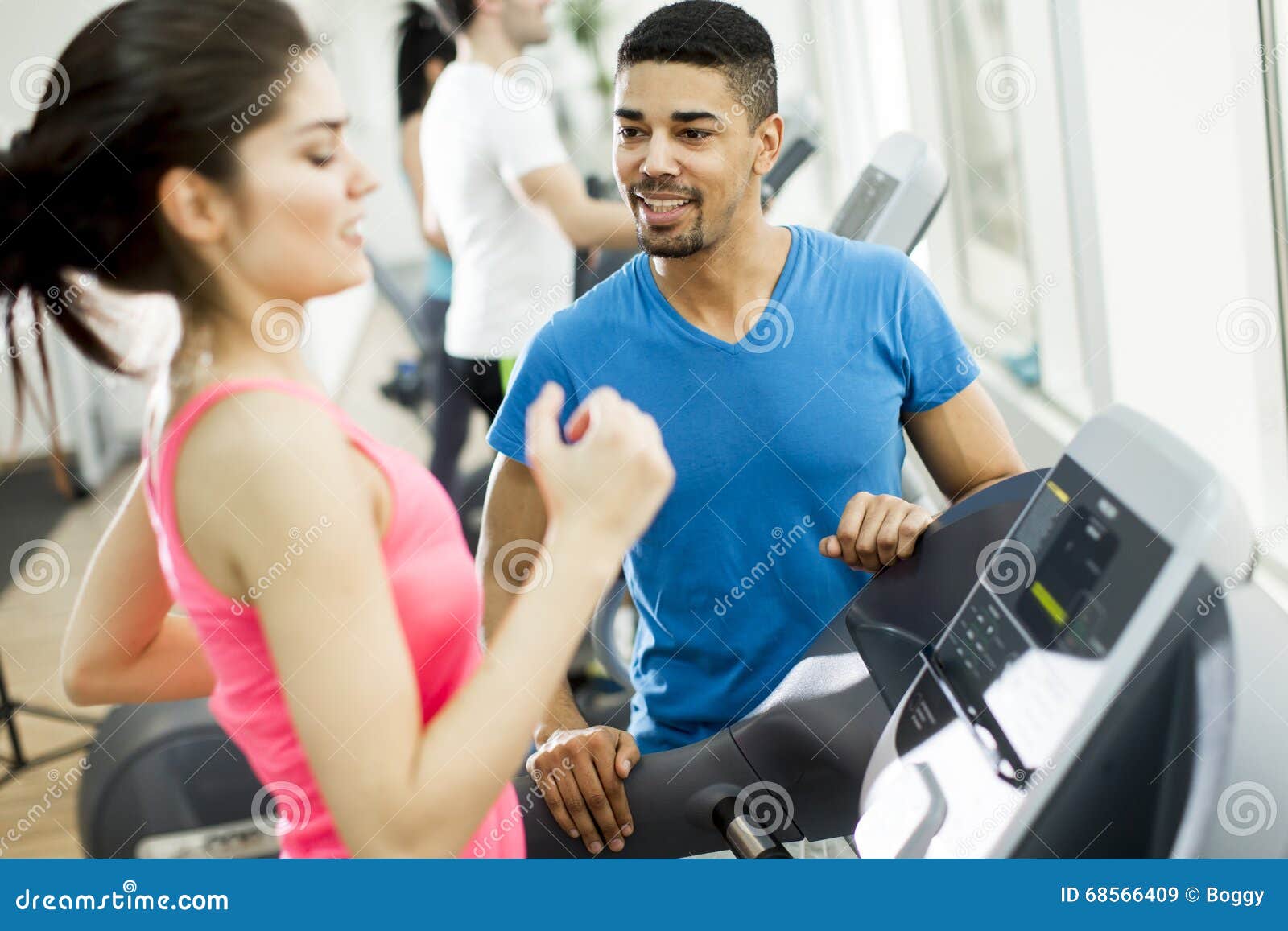 People training in the gym stock image. Image of active - 68566409