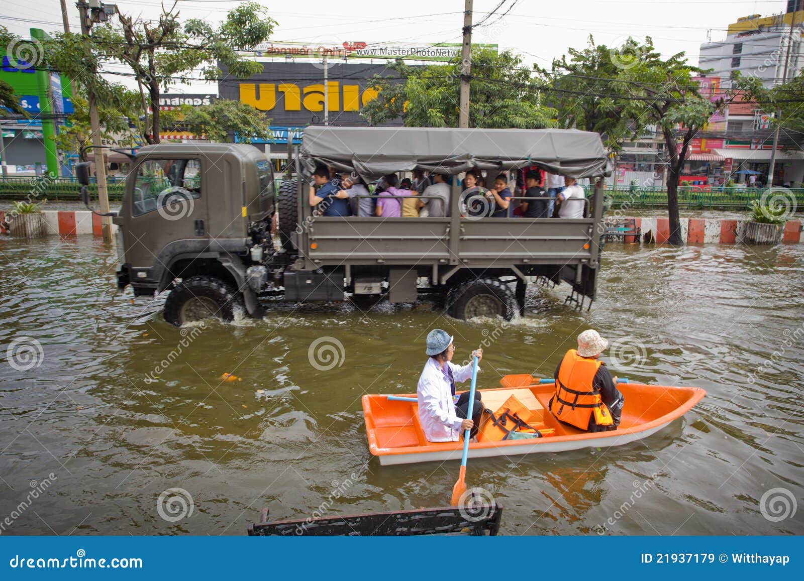People Uses Boat As a Transportation Editorial Stock Image - Image of ...
