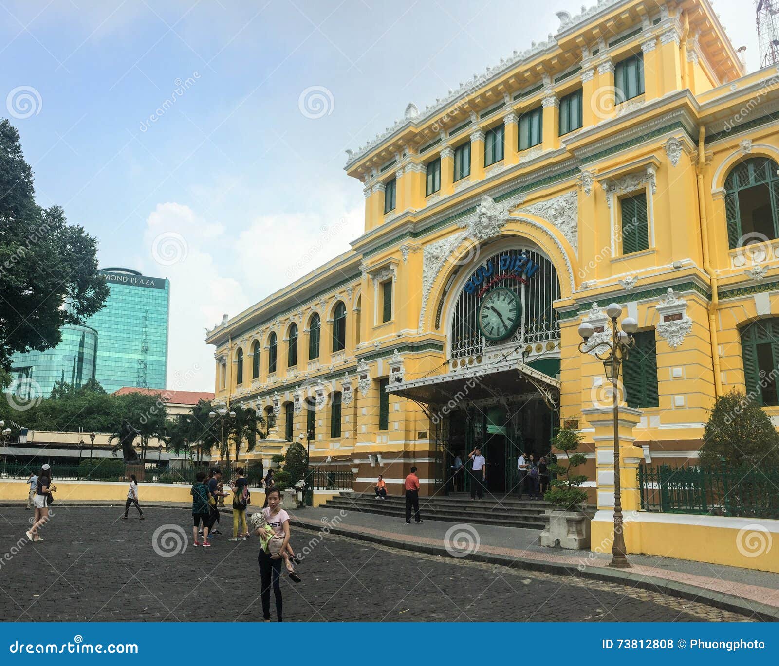 People Visit Grand Post Office in Saigon, Vietnam Editorial Stock Photo ...