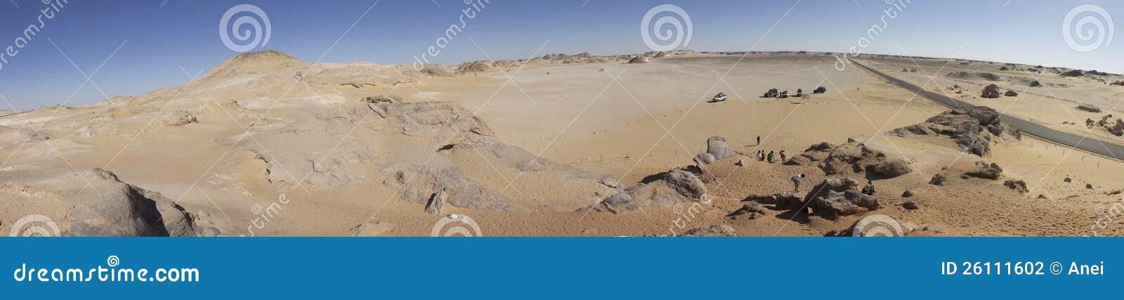 People Visiting White Alabaster Rock in Egypt Editorial Photography ...