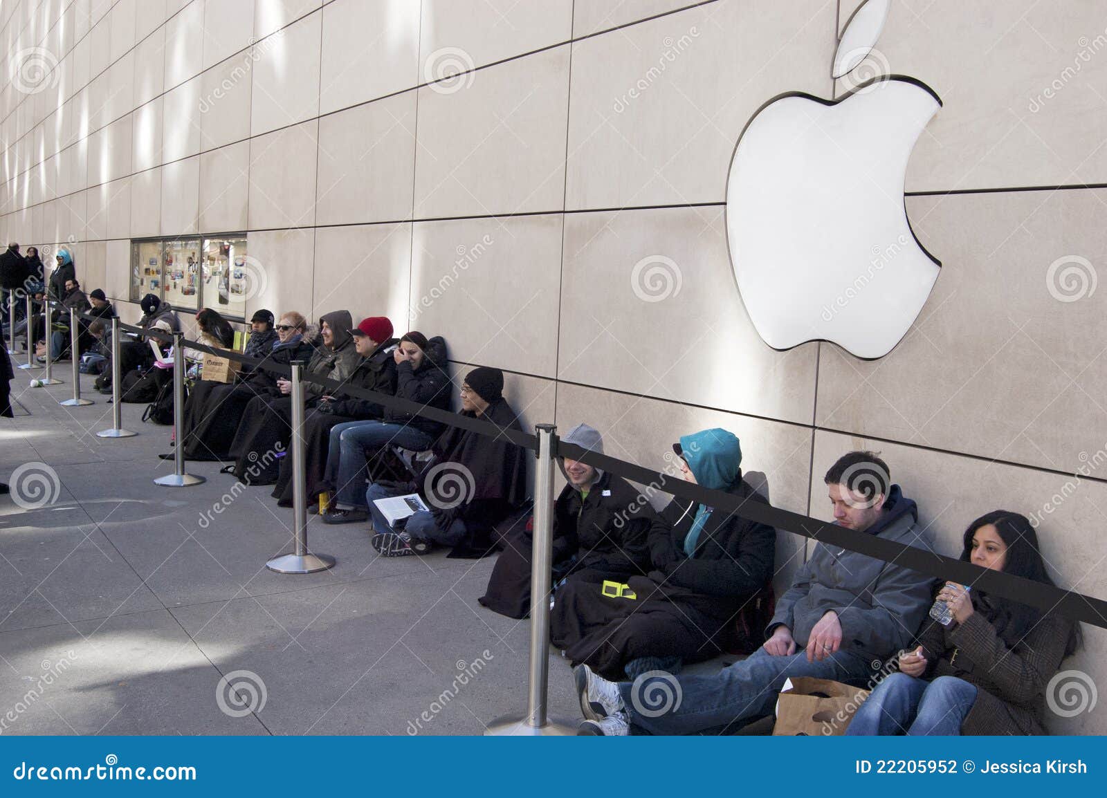 People Waiting in Line for IPad2 Release Day Editorial Photography ...