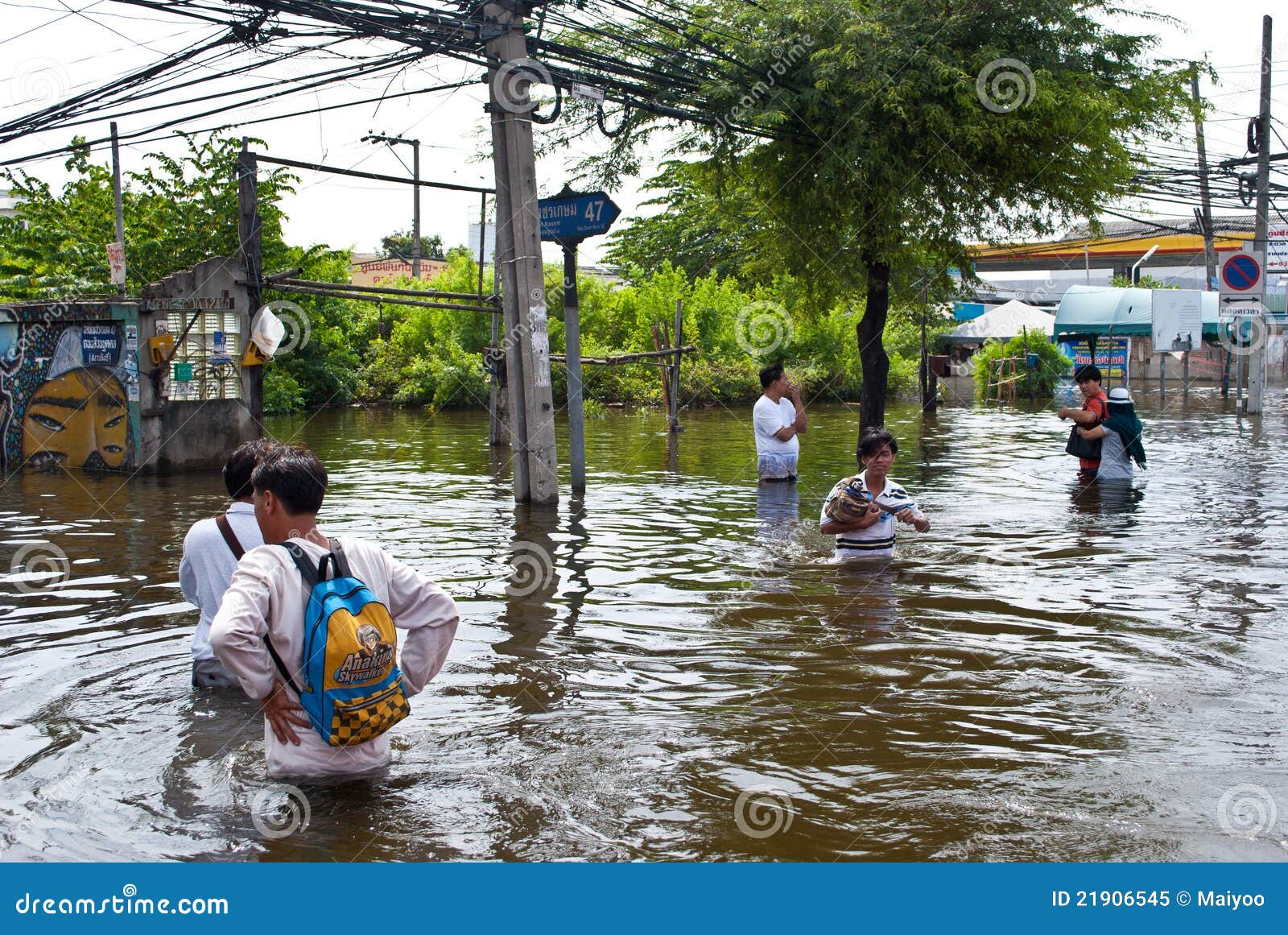 People Walk on Flooding Road,Bangkok Flooding Editorial Image - Image ...