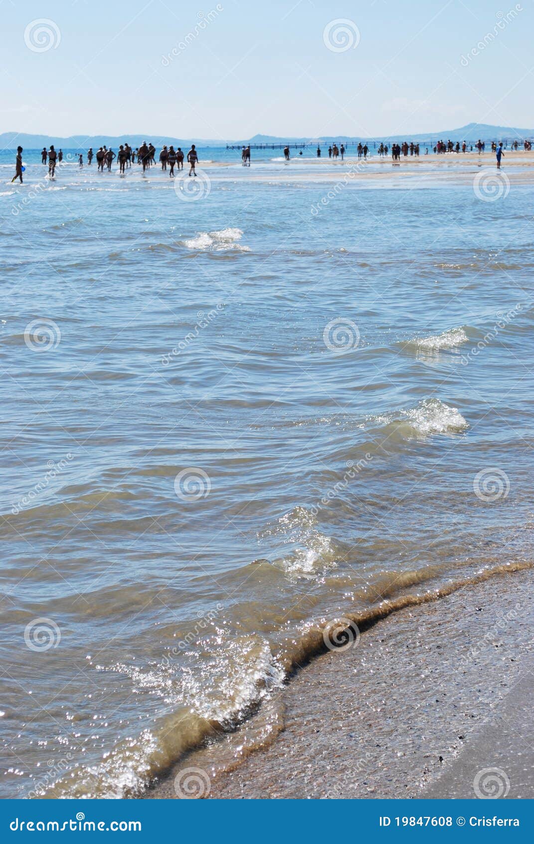 People Walking on the Beach Stock Photo - Image of freedom, ocean: 19847608