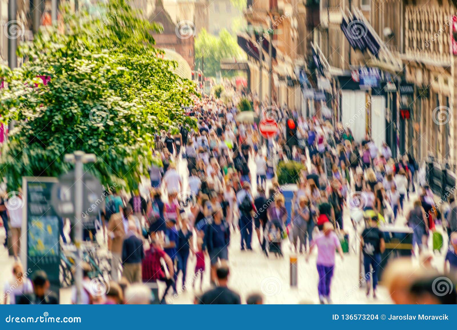 People walking in city editorial stock image. Image of centre - 136573204