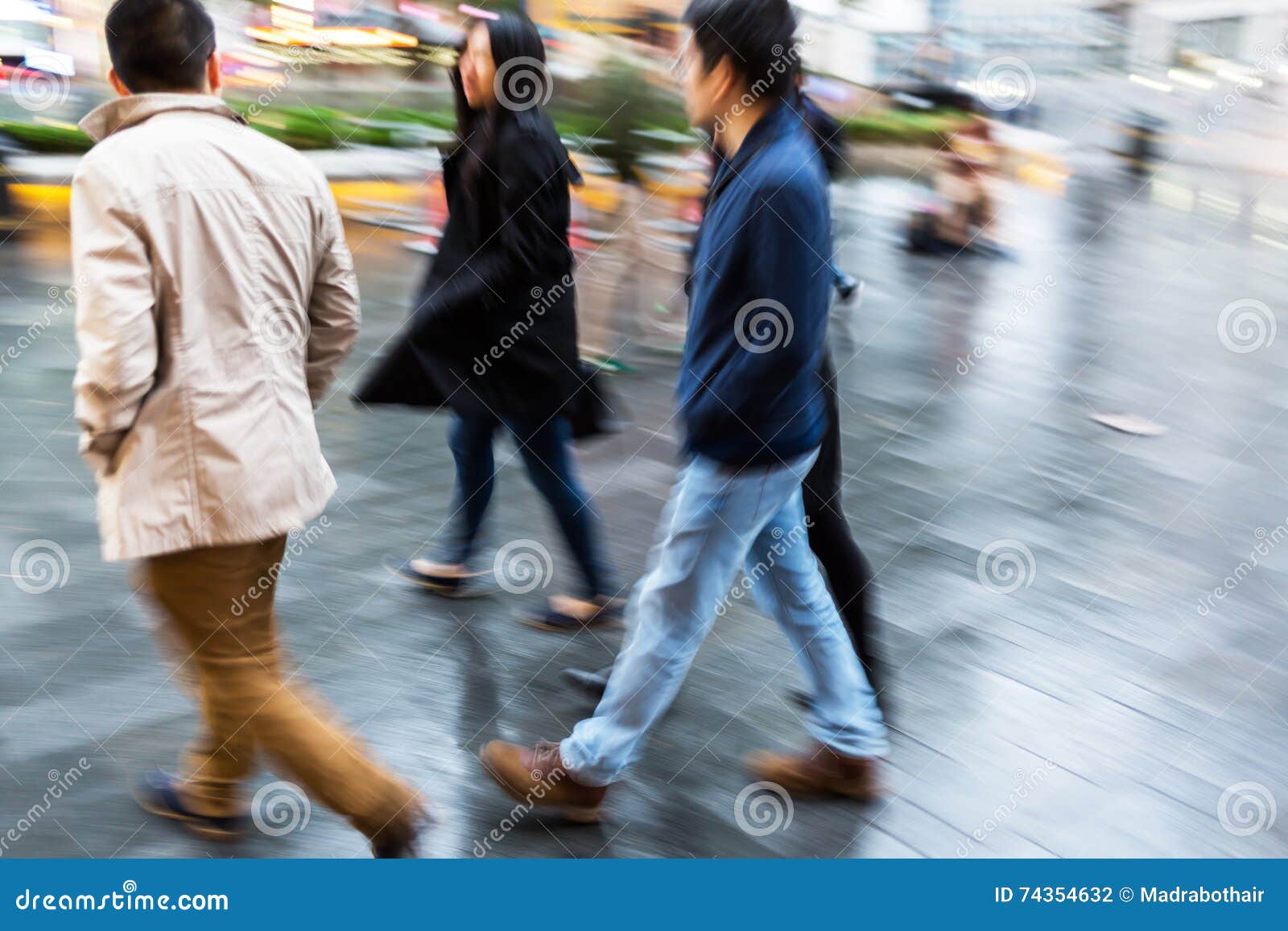 People walking in the city editorial photography. Image of crowd - 74354632
