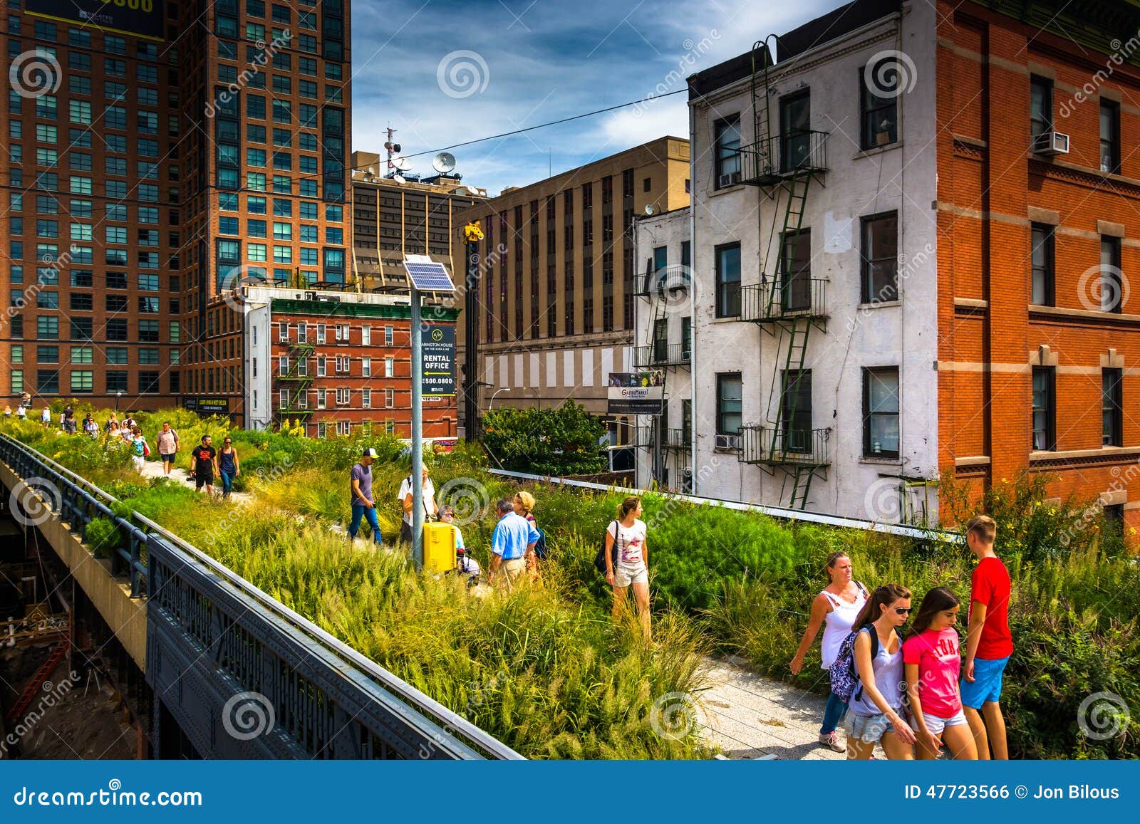 People Walking on the High Line, in Manhattan, New York. Editorial ...