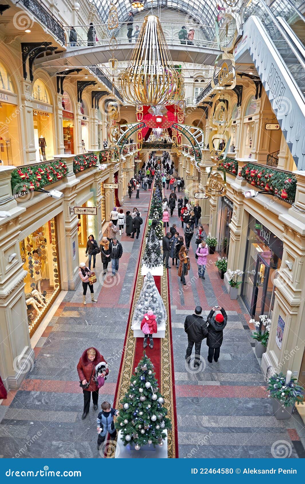 People walking in the mall editorial image. Image of showcase - 22464580