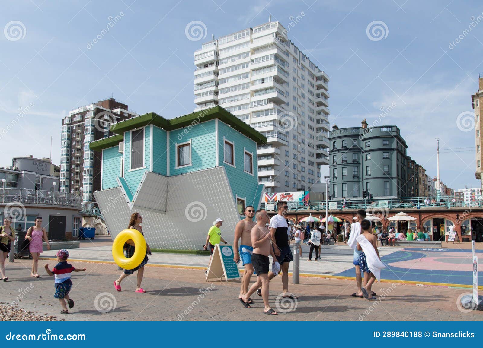 Tilted House in Brighton Beach Heatwave 2022 Editorial Stock Photo ...