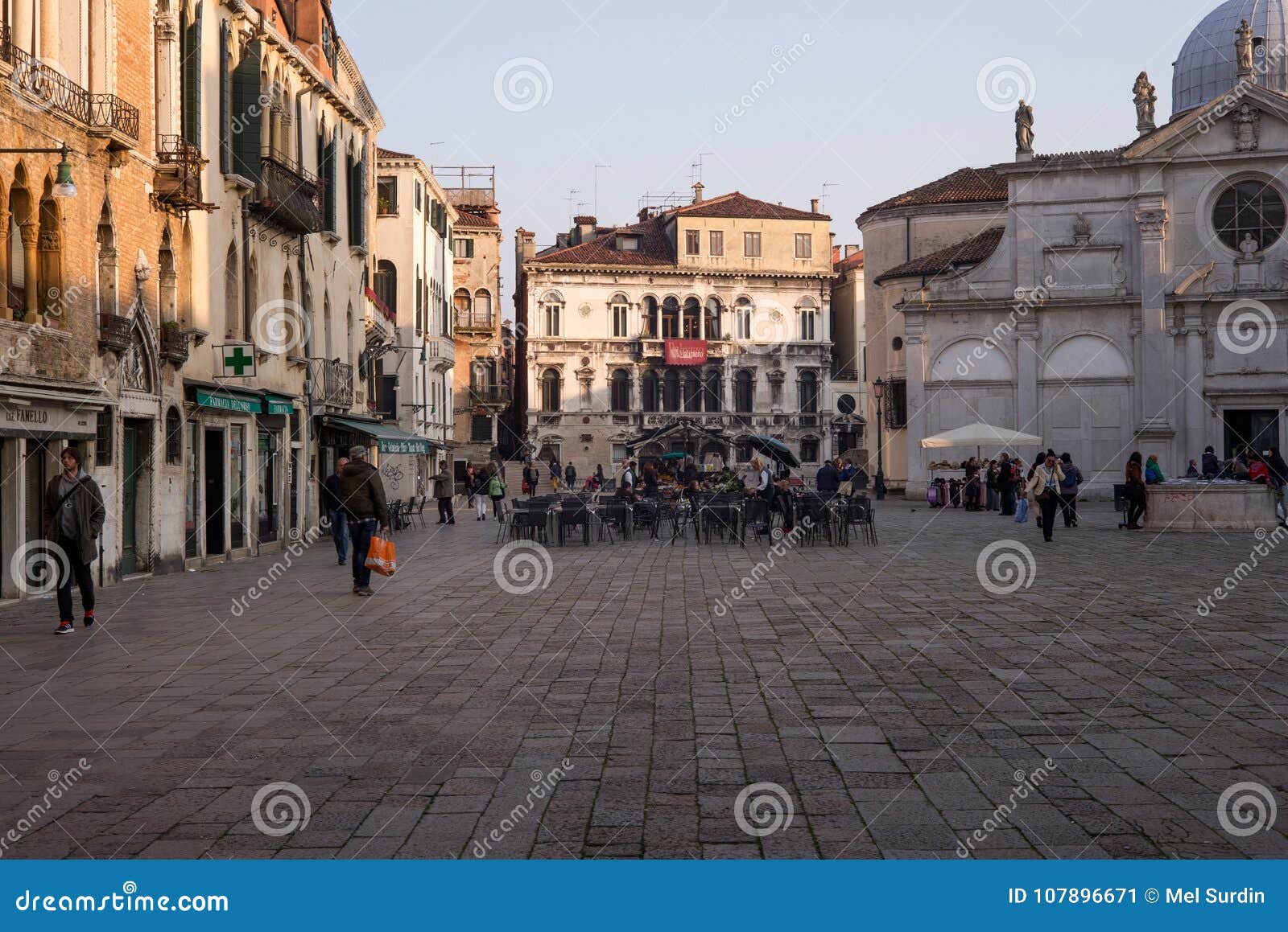 Public Square in Venice, Italy. Editorial Photo - Image of waterway ...