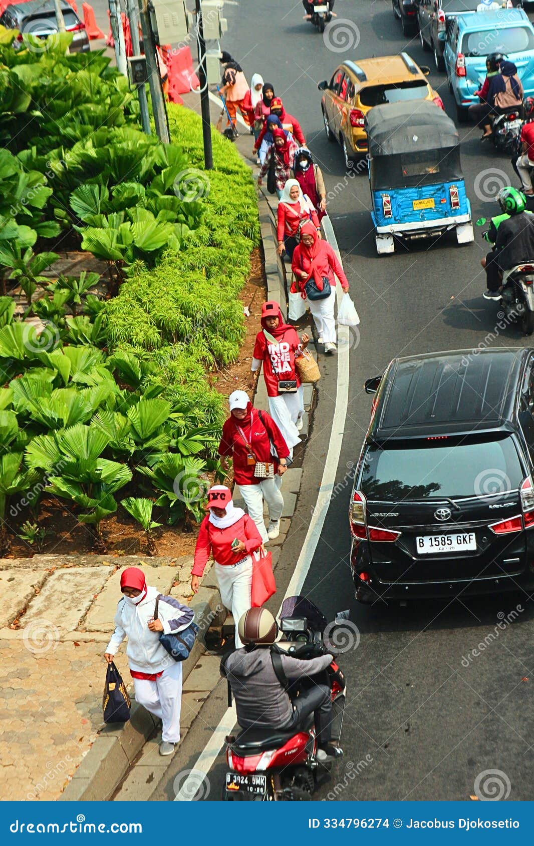People Walking on Roadside in Jakarta Editorial Stock Image - Image of ...