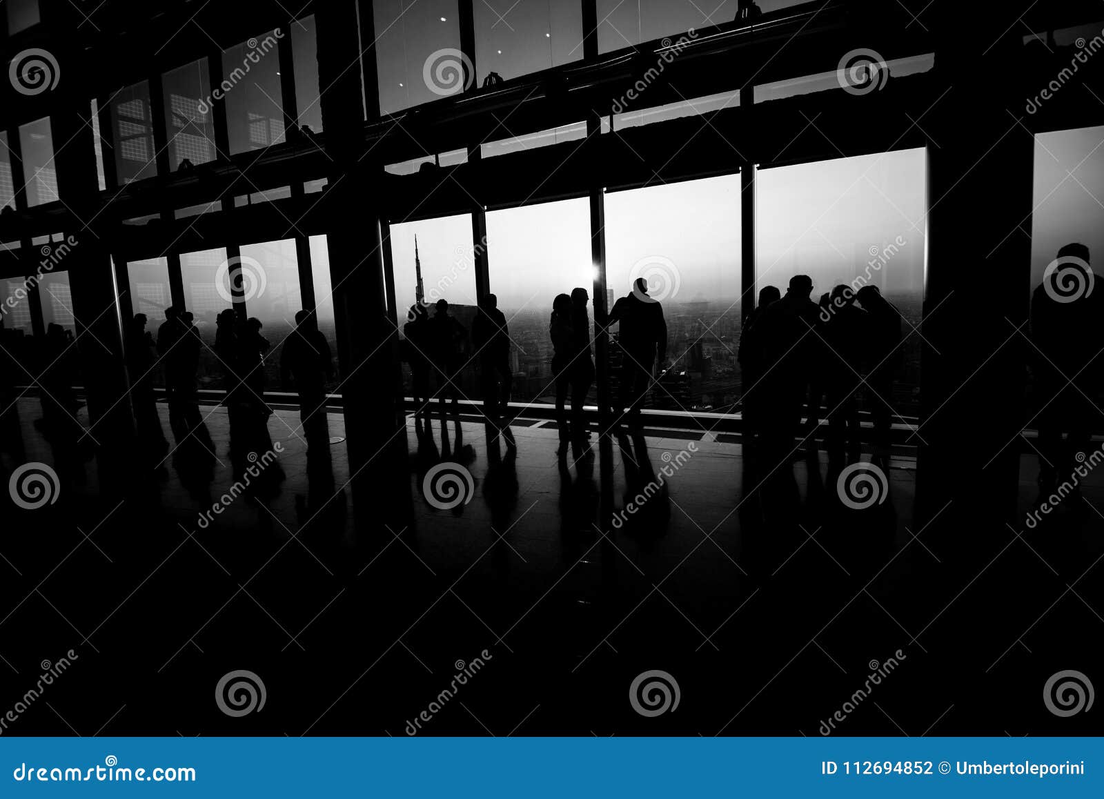 People Watch the City from Above at Panoramic Place Editorial ...