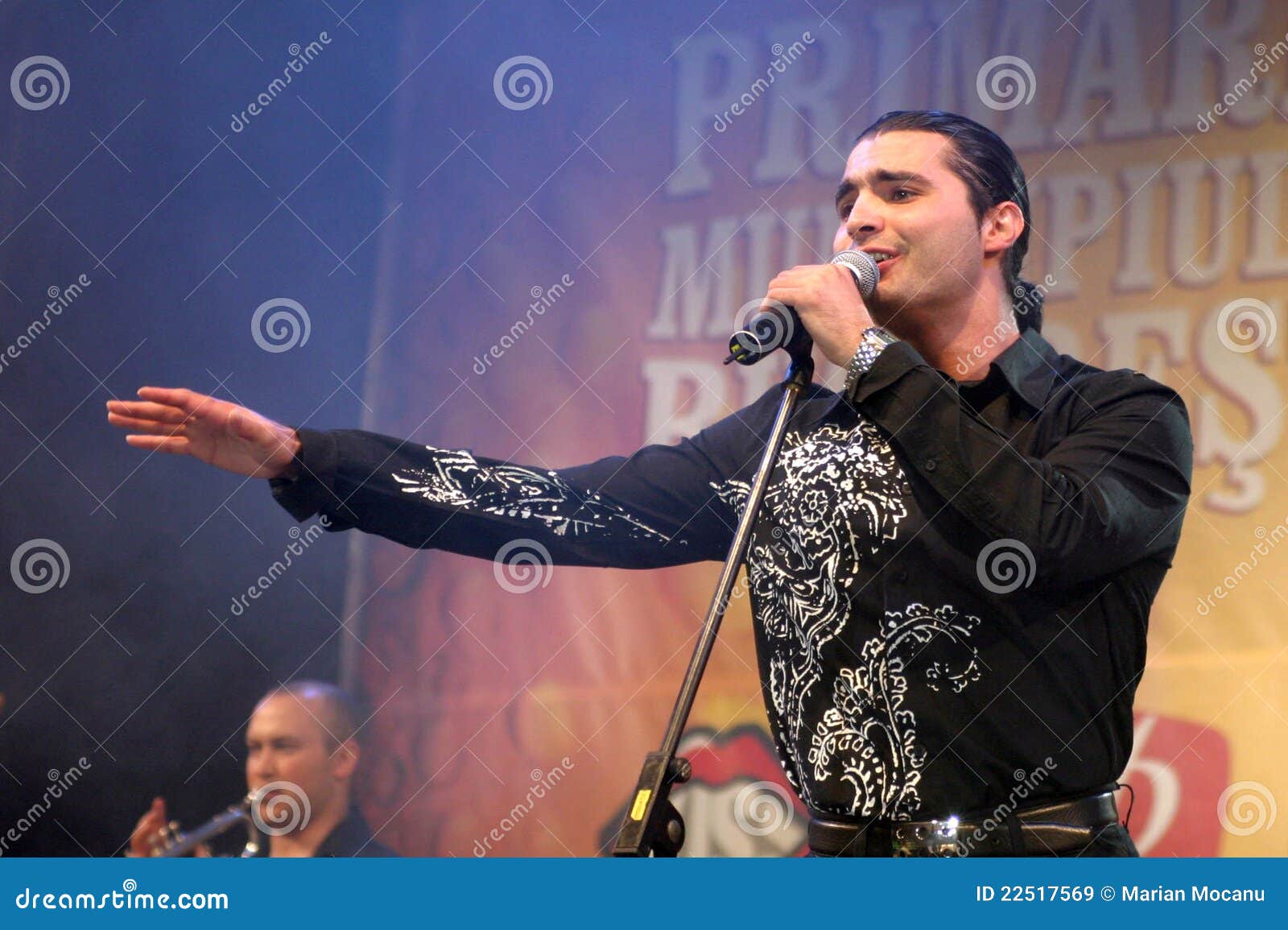 Pepe editorial stock image. Image of microphone, singer - 22517569
