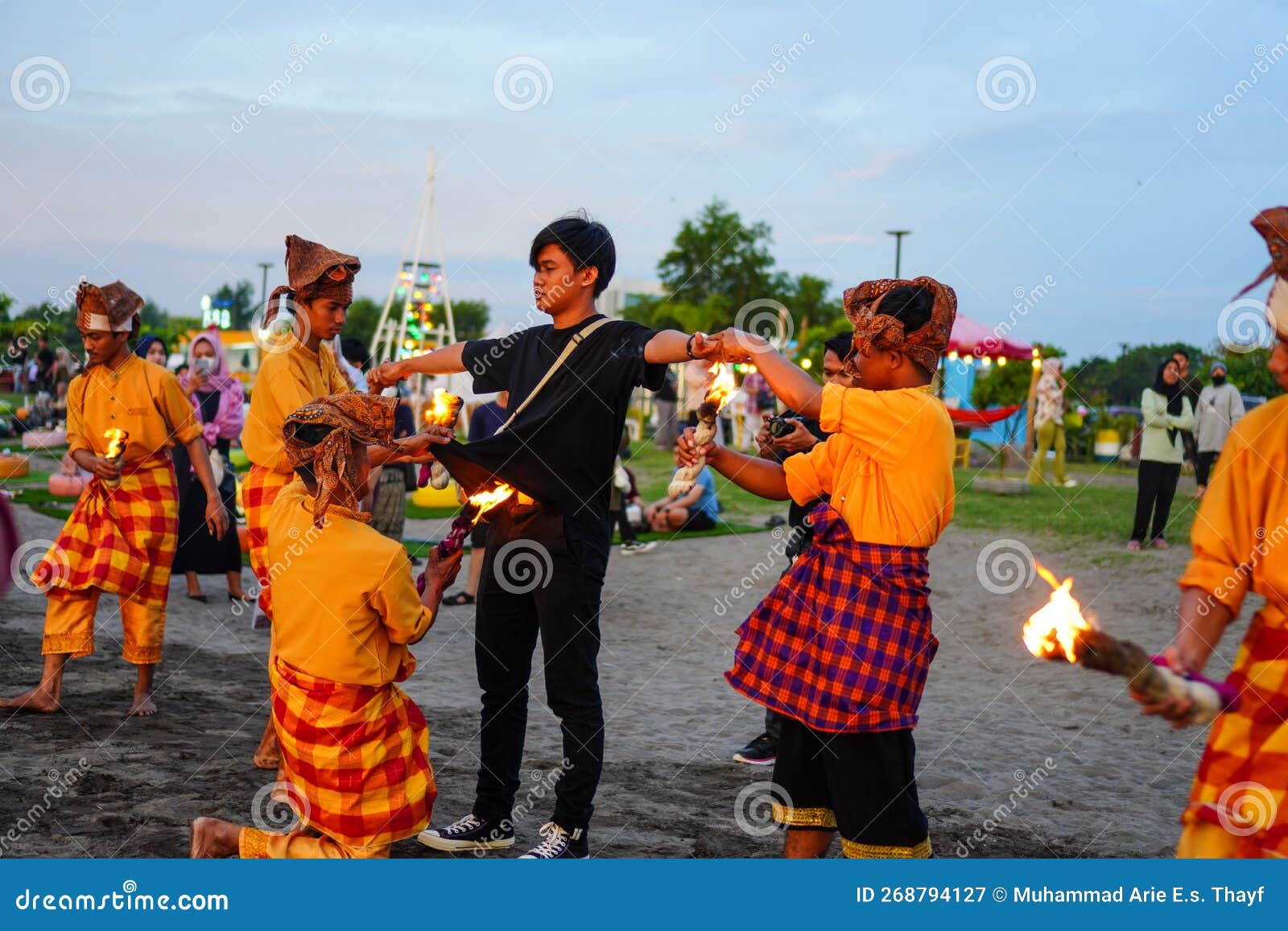 The Pepe Pepeka Ri Makka Dance Demonstrates Burning The Visitors Bodies And Not Burning Them