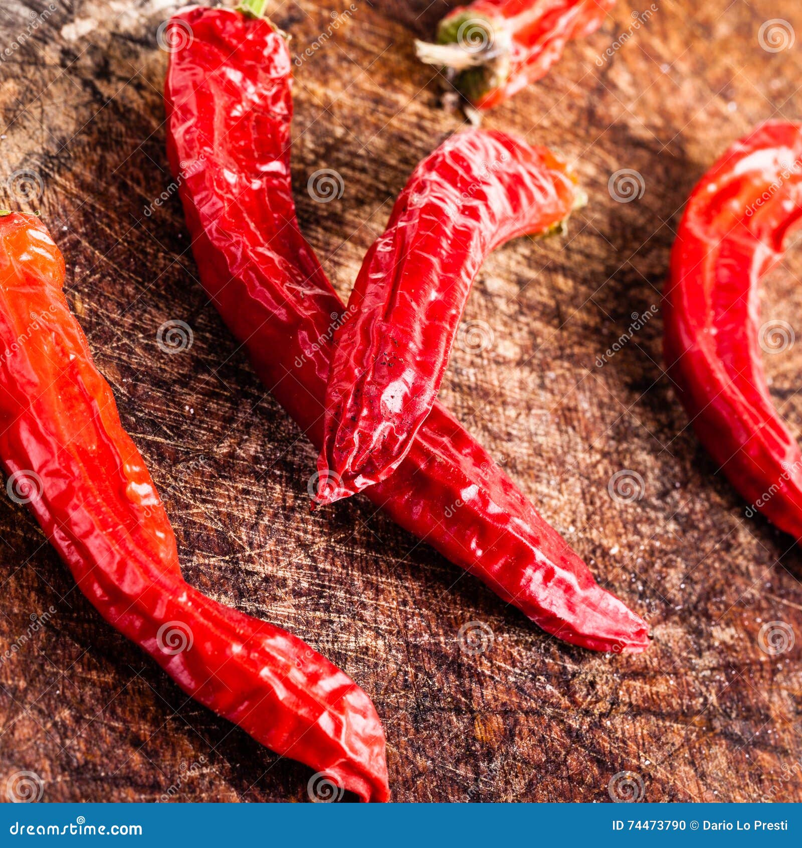 Peperoni Di Peperoncino Rosso Piccanti Fotografia Stock - Immagine di ...