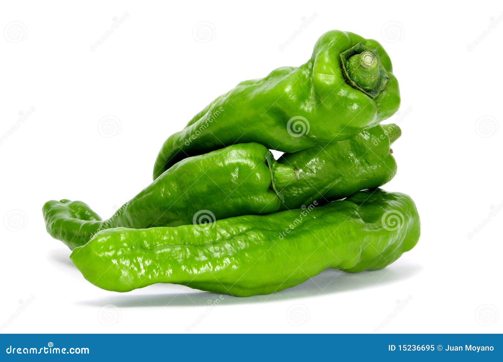 Peperoni verdi immagine stock. Immagine di naughty, fresco - 15236695