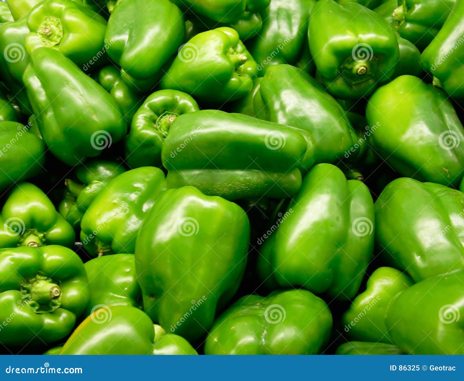 Peperoni verdi immagine stock. Immagine di peperoni, ingrediente - 86325