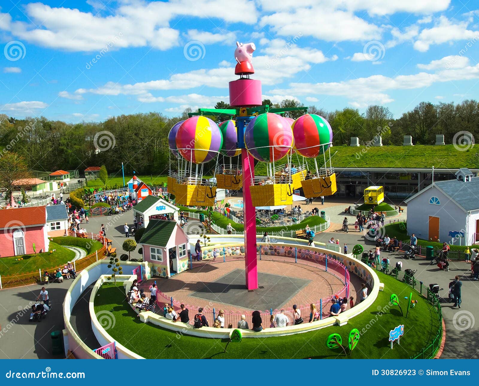 Peppa Pig English Fun Fair Clipart