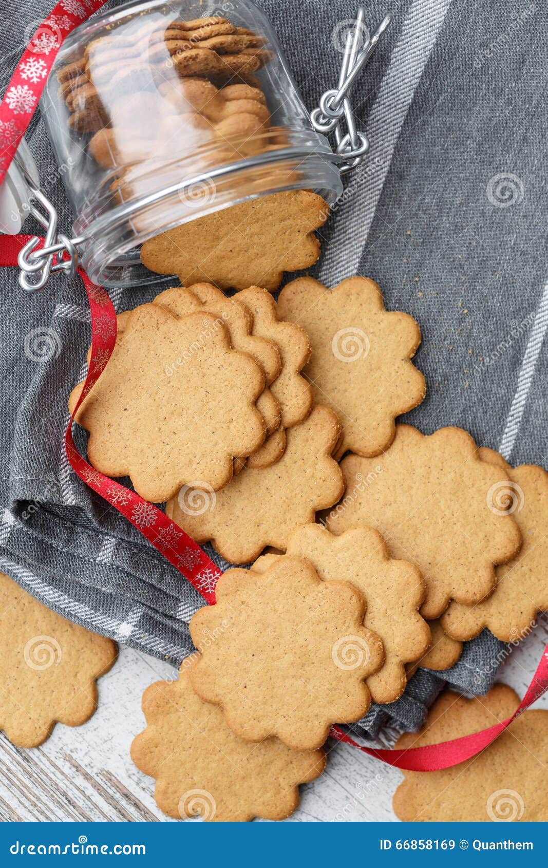 Pepparkakor (Swedish Ginger Cookies) Stock Image - Image of table, xmas ...