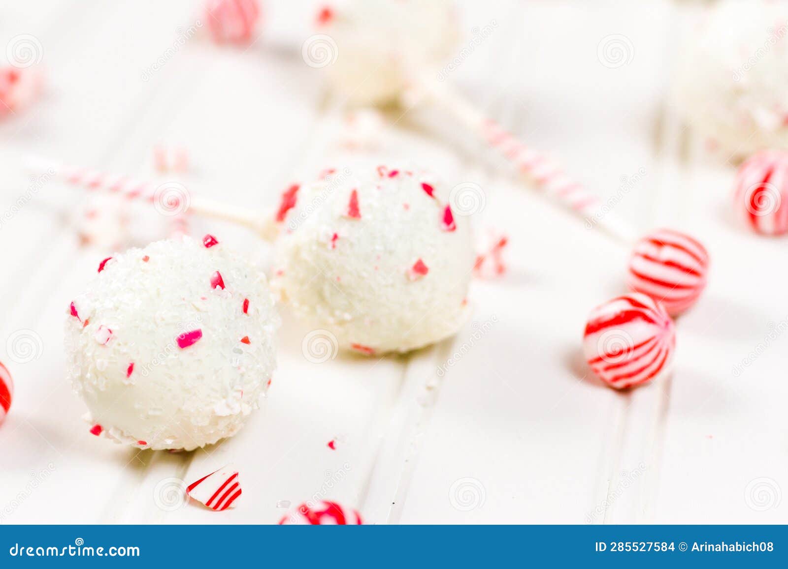 Peppermint Chocolate Cake Pops Stock Photo - Image of pastry, round ...