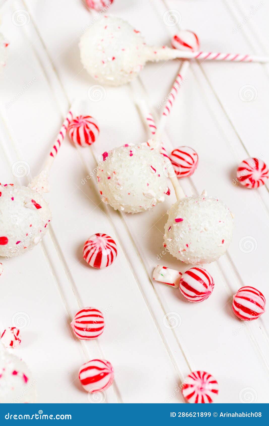 Peppermint Chocolate Cake Pops Stock Image - Image of cookie, dessert ...